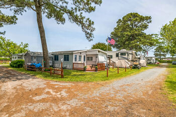 Tom's Cove Park - Premier Waterfront Campground - Offers Due 7/10 ...